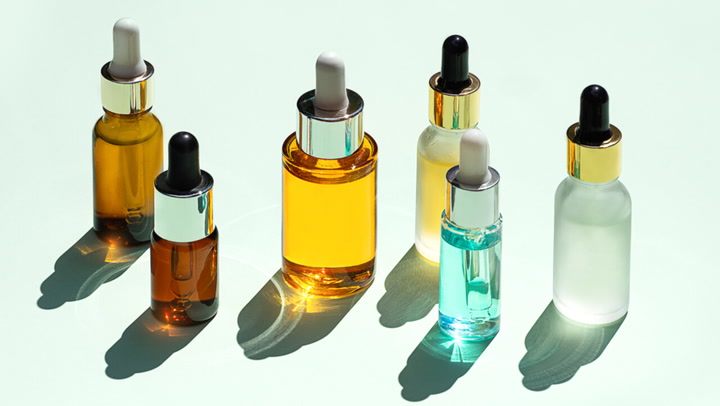 What's The Difference Between Retinal and Retinol? - V Claire